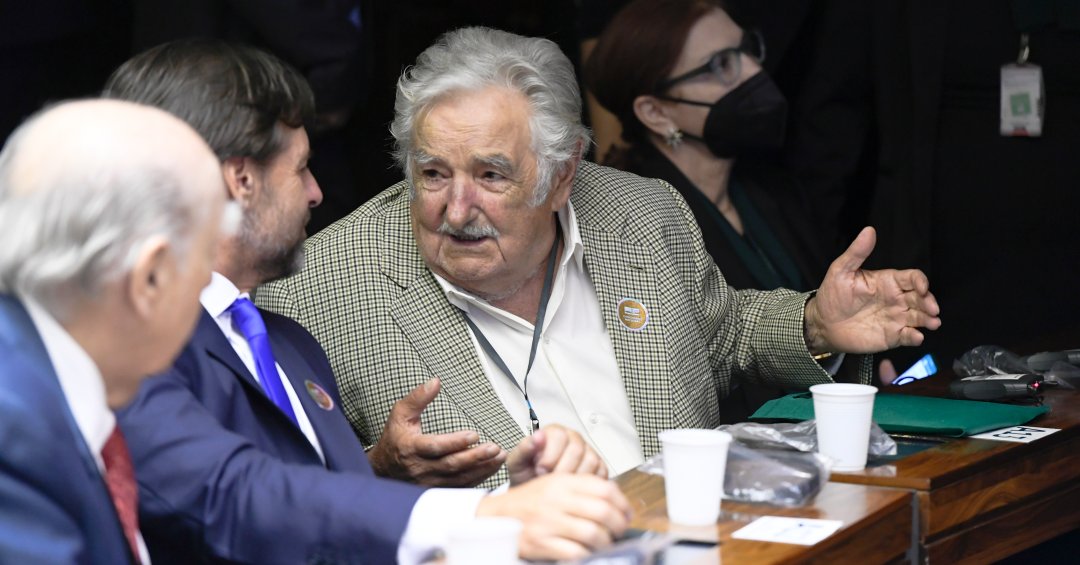 Morre Pepe Mujica: entenda o câncer no esôfa... - Com Saúde Brasil