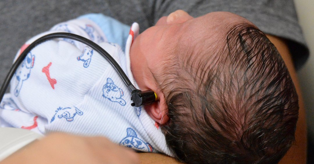 Teste da orelhinha: saiba para que ele serve... - Com Saúde Brasil